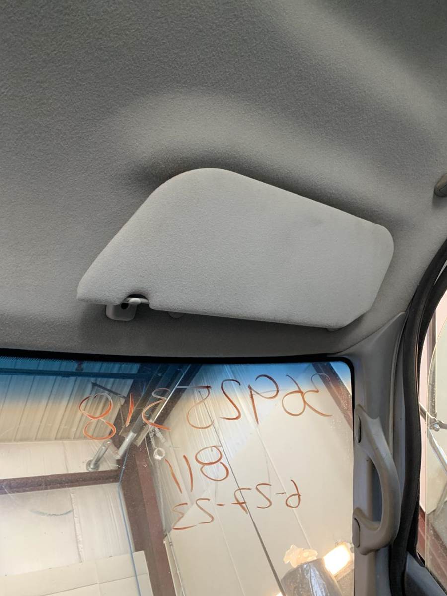 2004 Ford F-650 Right Interior Sun Visor for a Ford F650 For Sale ...