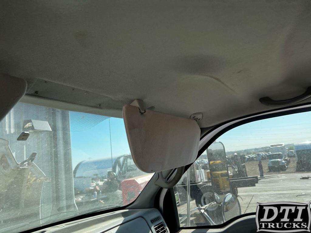 2008 Ford F-650 Right Interior Sun Visor for a Ford F650 For Sale ...