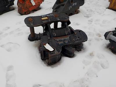 Dromone SK220 Quick Coupler For Sale | Holland, MI | AQC17C45B ...
