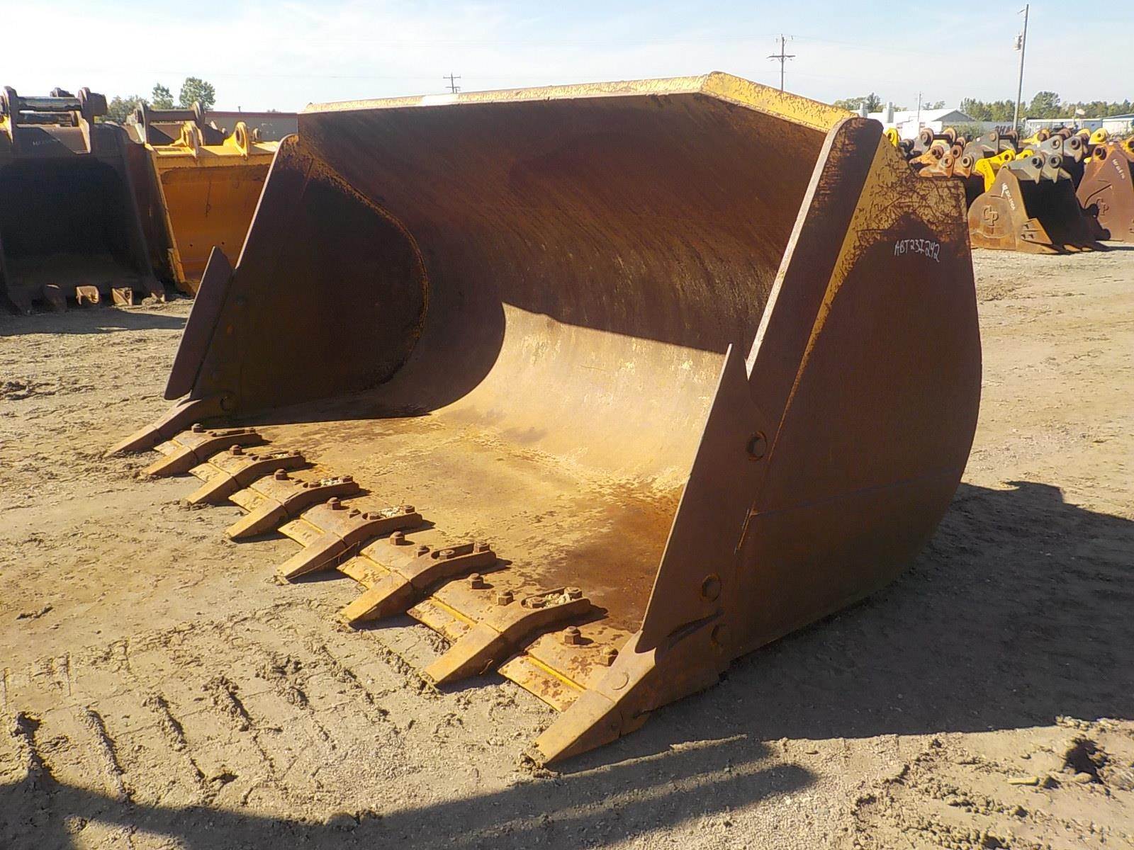 JRB 136" JRB 420 GP 7.25 YARD Bucket For Sale | Holland, MI | ABT23I242 ...