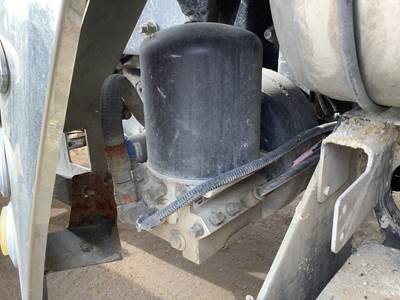 2014 Bendix AD-HF Air Dryer for a Peterbilt 389 For Sale | Des Moines ...