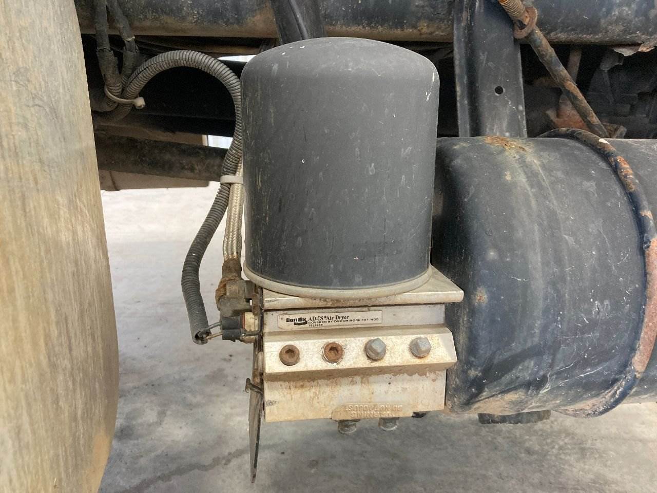 2007 Bendix AD-IS Air Dryer for a Freightliner M2 106 For Sale ...