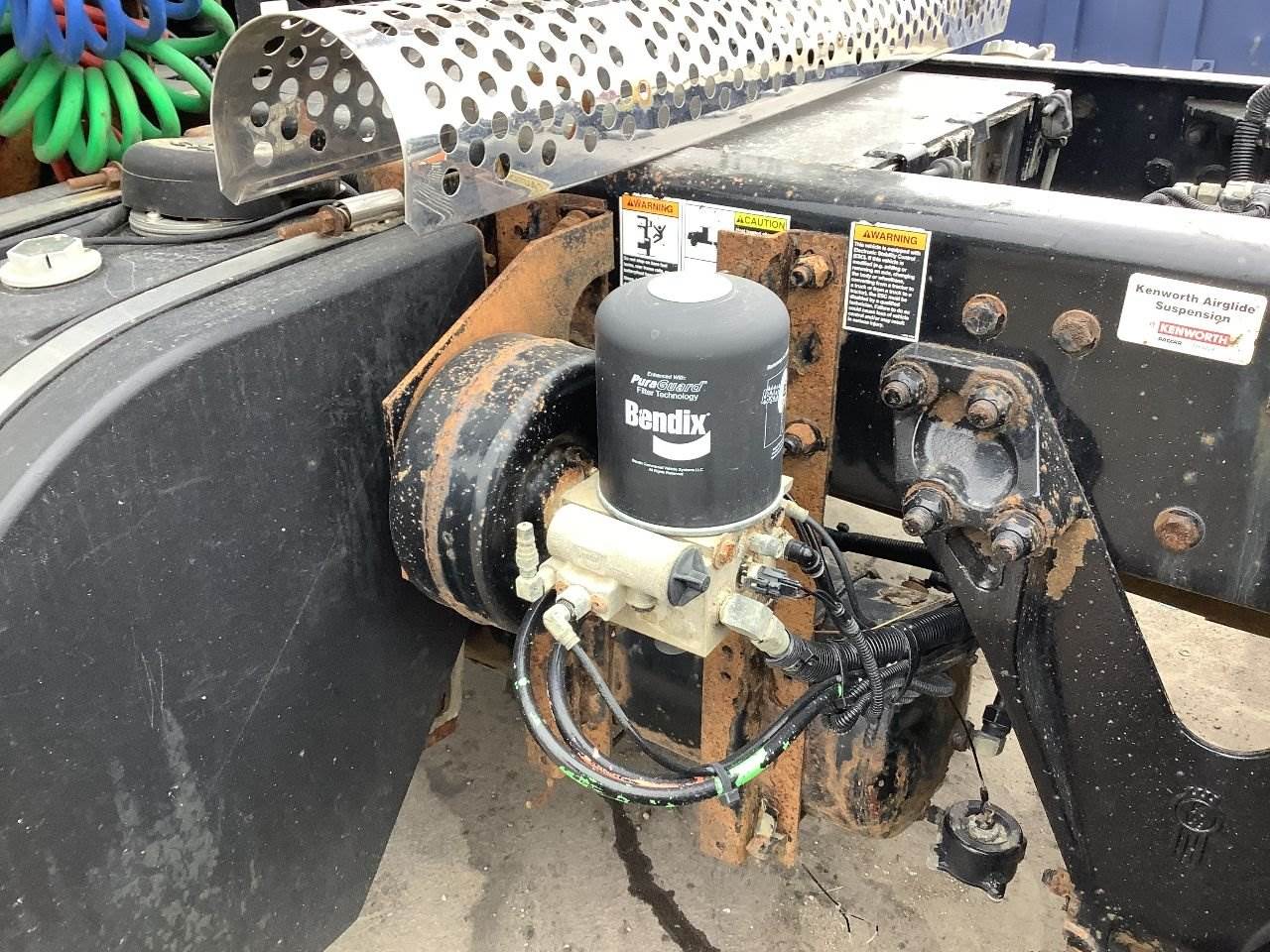 2015 Bendix AD-IS Air Dryer for a Kenworth T680 For Sale | Des Moines ...