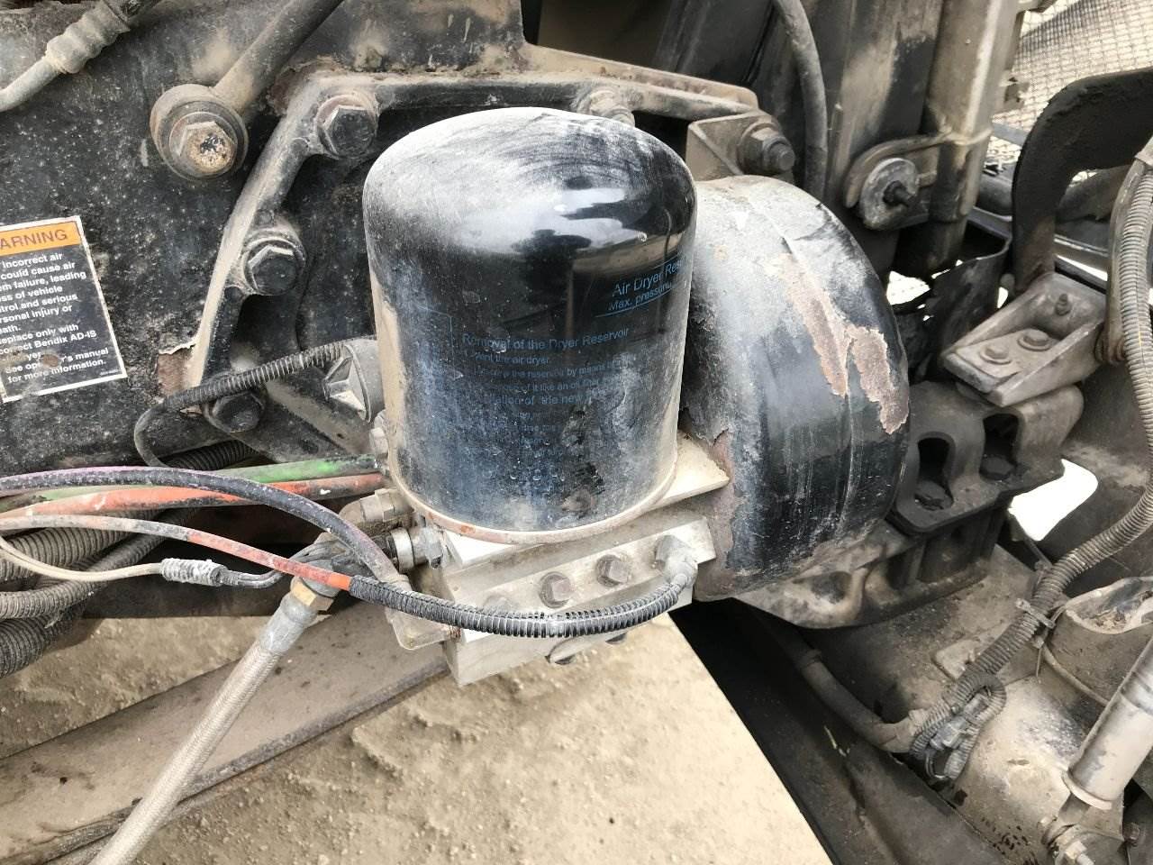 2009 Bendix AD-IS Air Dryer for a Kenworth T600 For Sale | Des Moines ...