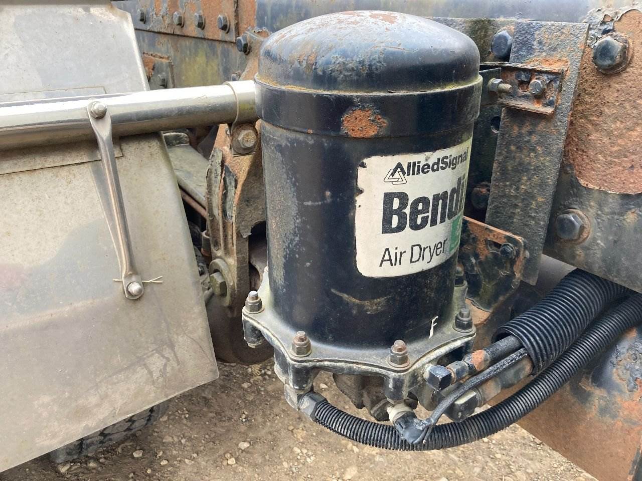 1993 Bendix AD9 Air Dryer for a Peterbilt 378 For Sale | Spencer, IA ...