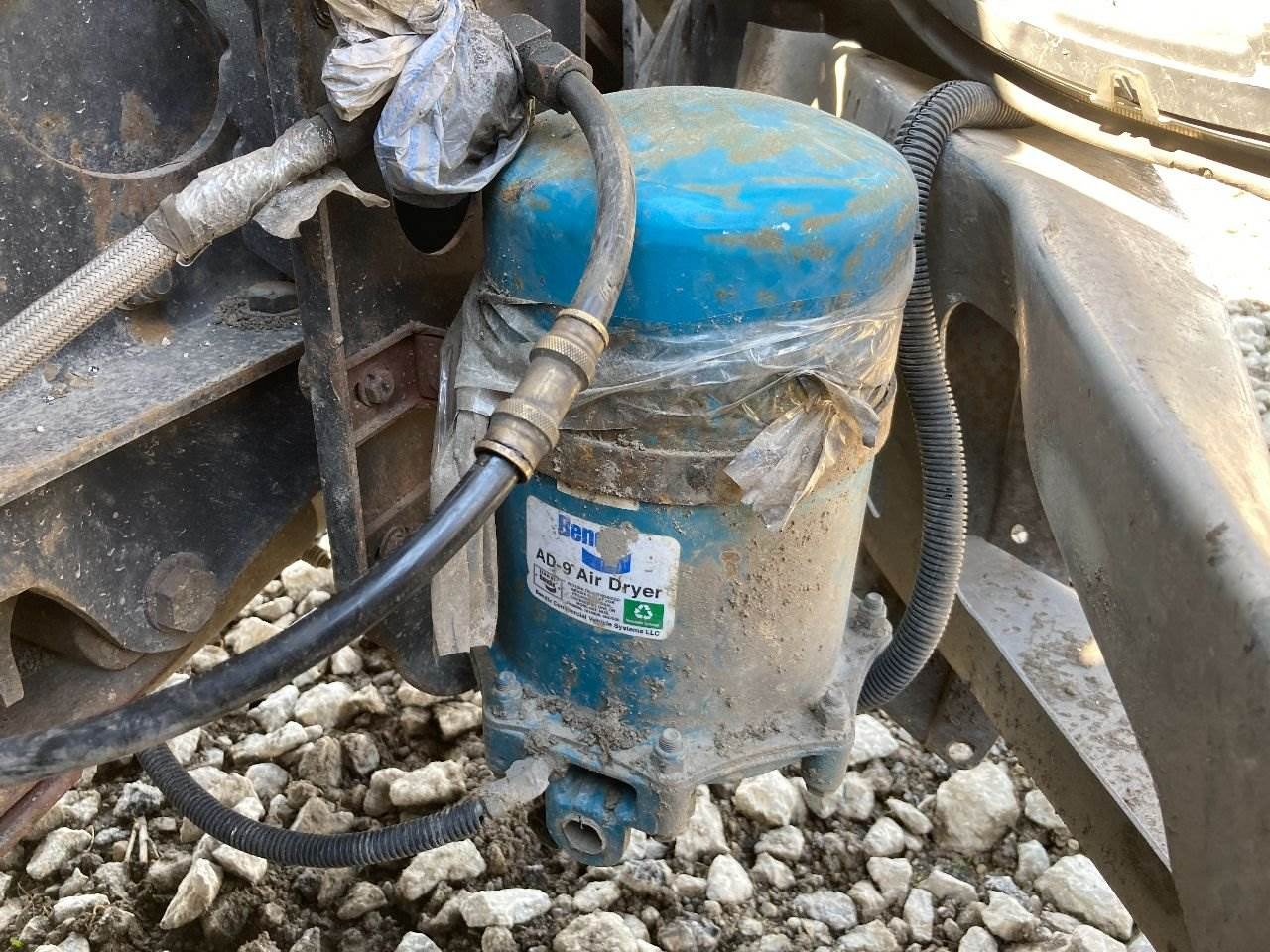 2005 Bendix AD9 Air Dryer for a Freightliner Columbia 120 For Sale | Spencer, IA | 25631323 ...