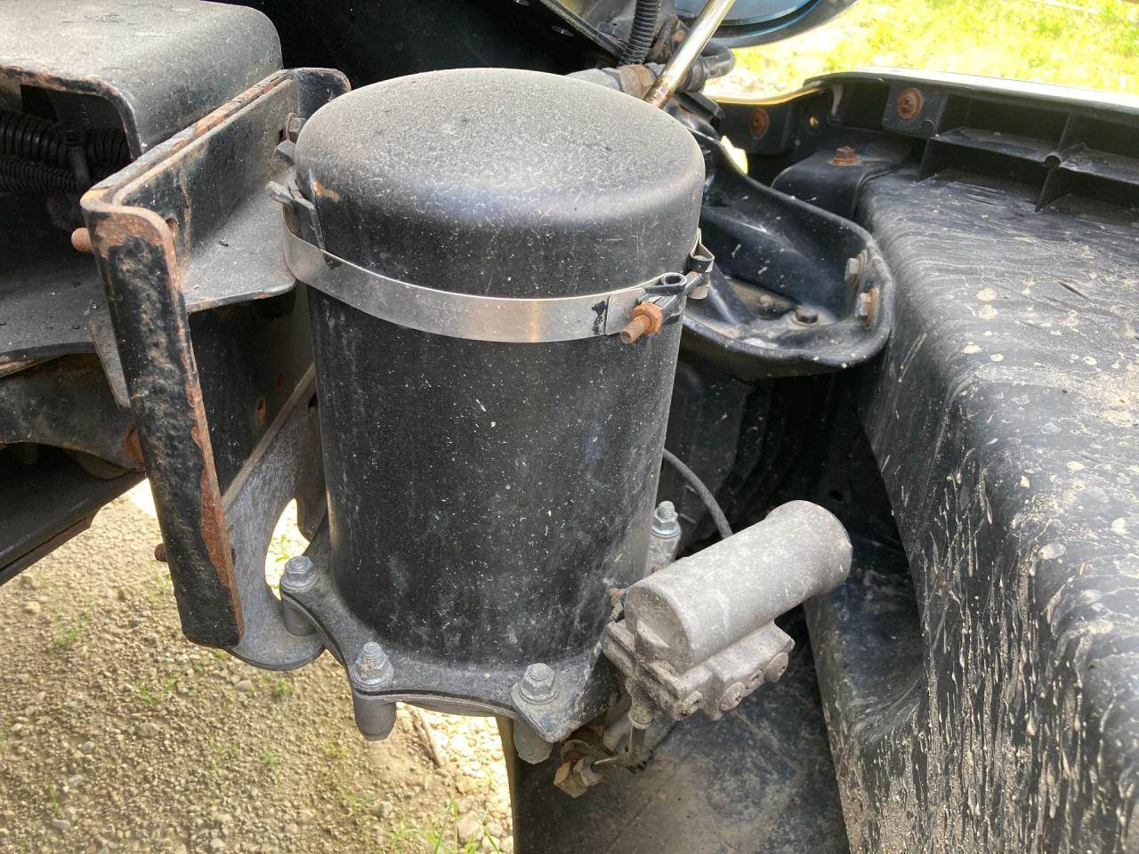 2017 Bendix AD9 Air Dryer for a Freightliner Cascadia For Sale ...