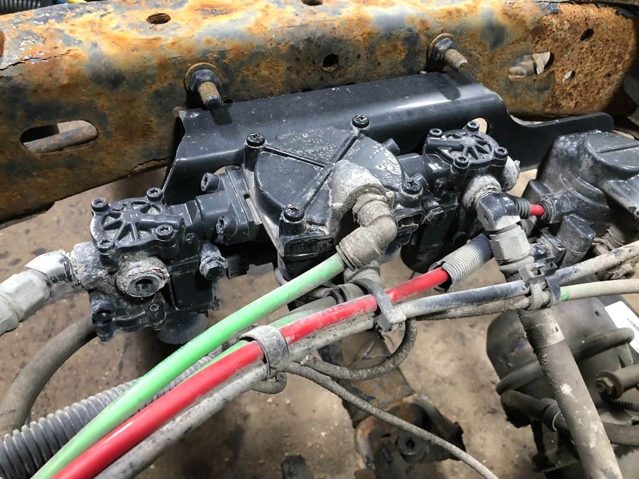 2012 Wabco ANY Air Valve for a Freightliner M2 106 For Sale | Des ...