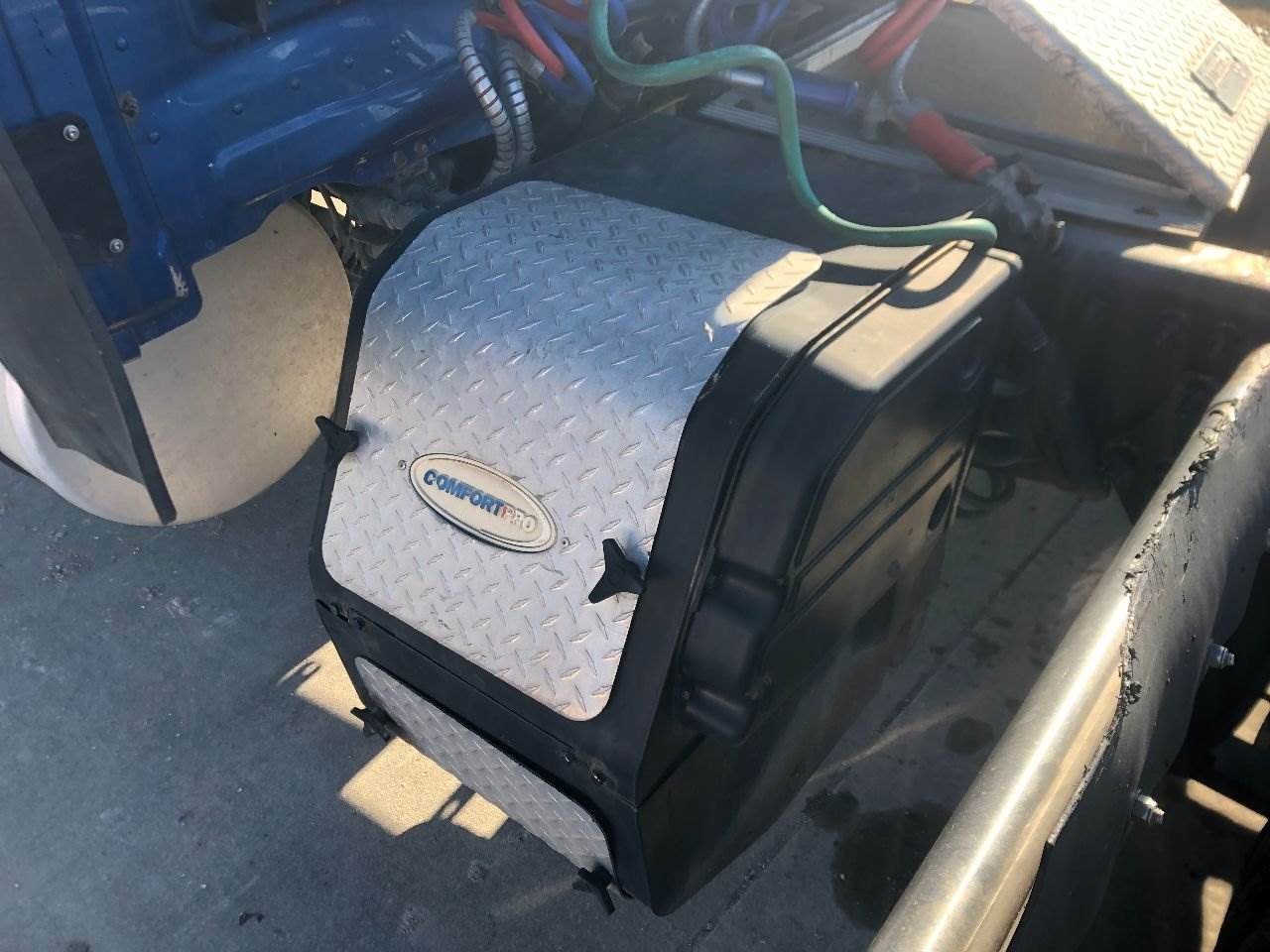 2016 Carrier Auxiliary Power Unit (APU) for a Freightliner Cascadia For ...