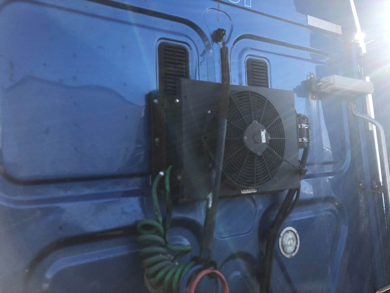 2016 Carrier Auxiliary Power Unit (APU) for a Freightliner Cascadia For ...