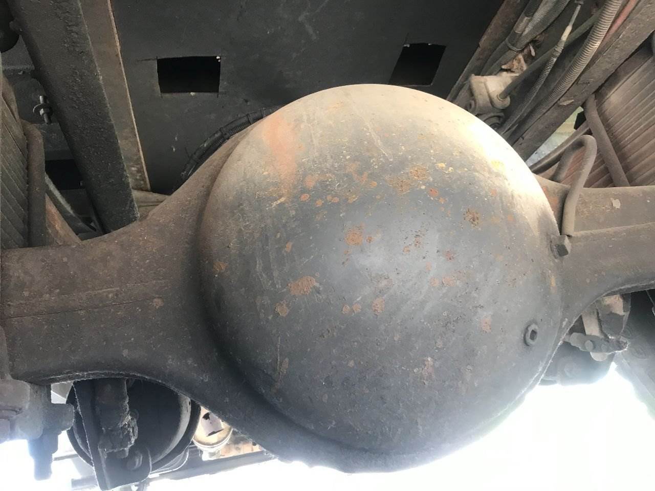 2005 Eaton 21060S Rear Axle Housing for a Chevrolet C8500 For Sale ...