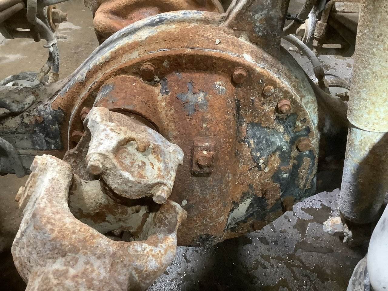 1999 Eaton DS404 Rear Axle Housing for a Peterbilt 385 For Sale ...