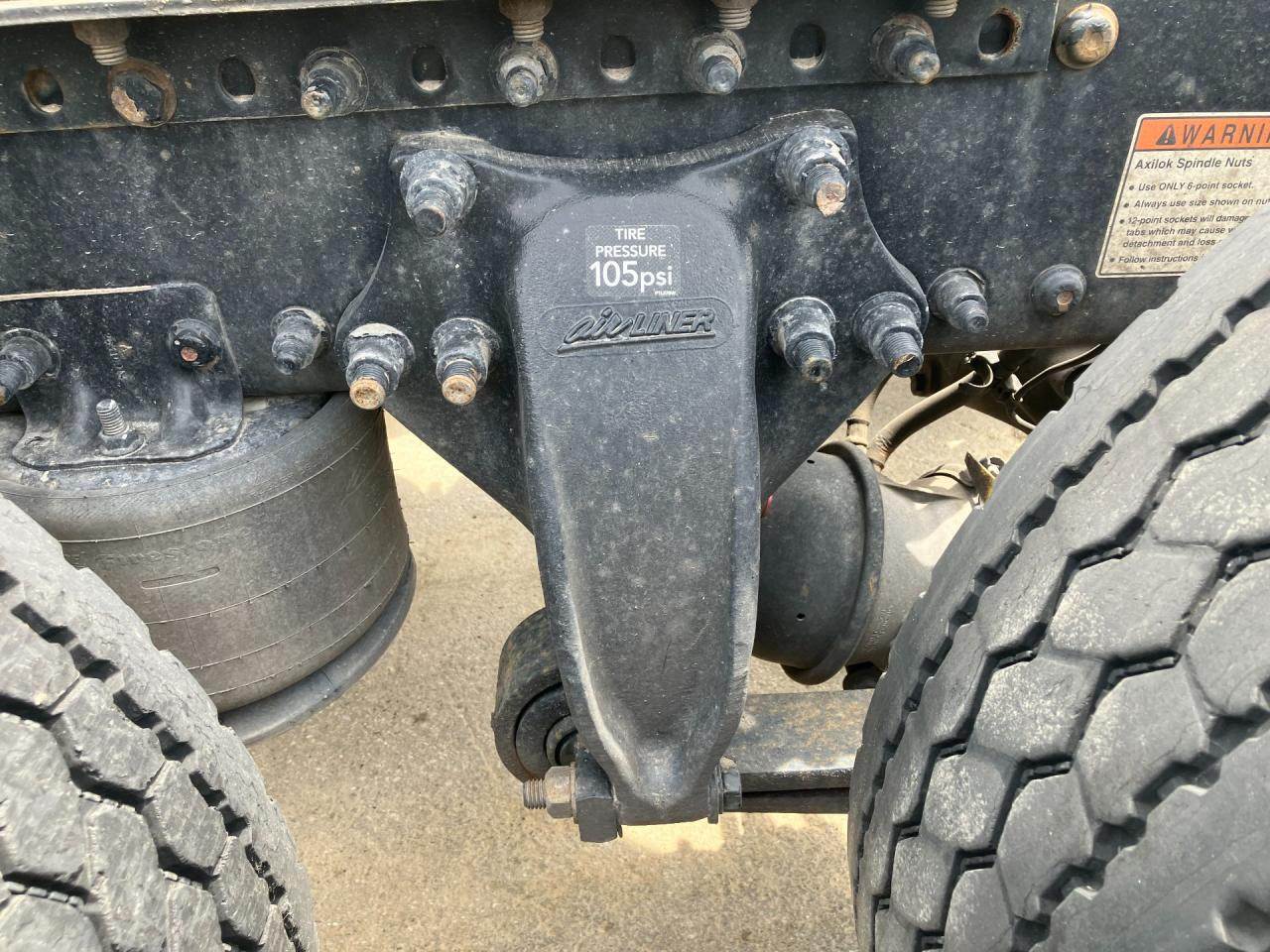 2012 Eaton DS404 Rear Axle Housing for a Freightliner Cascadia For Sale ...