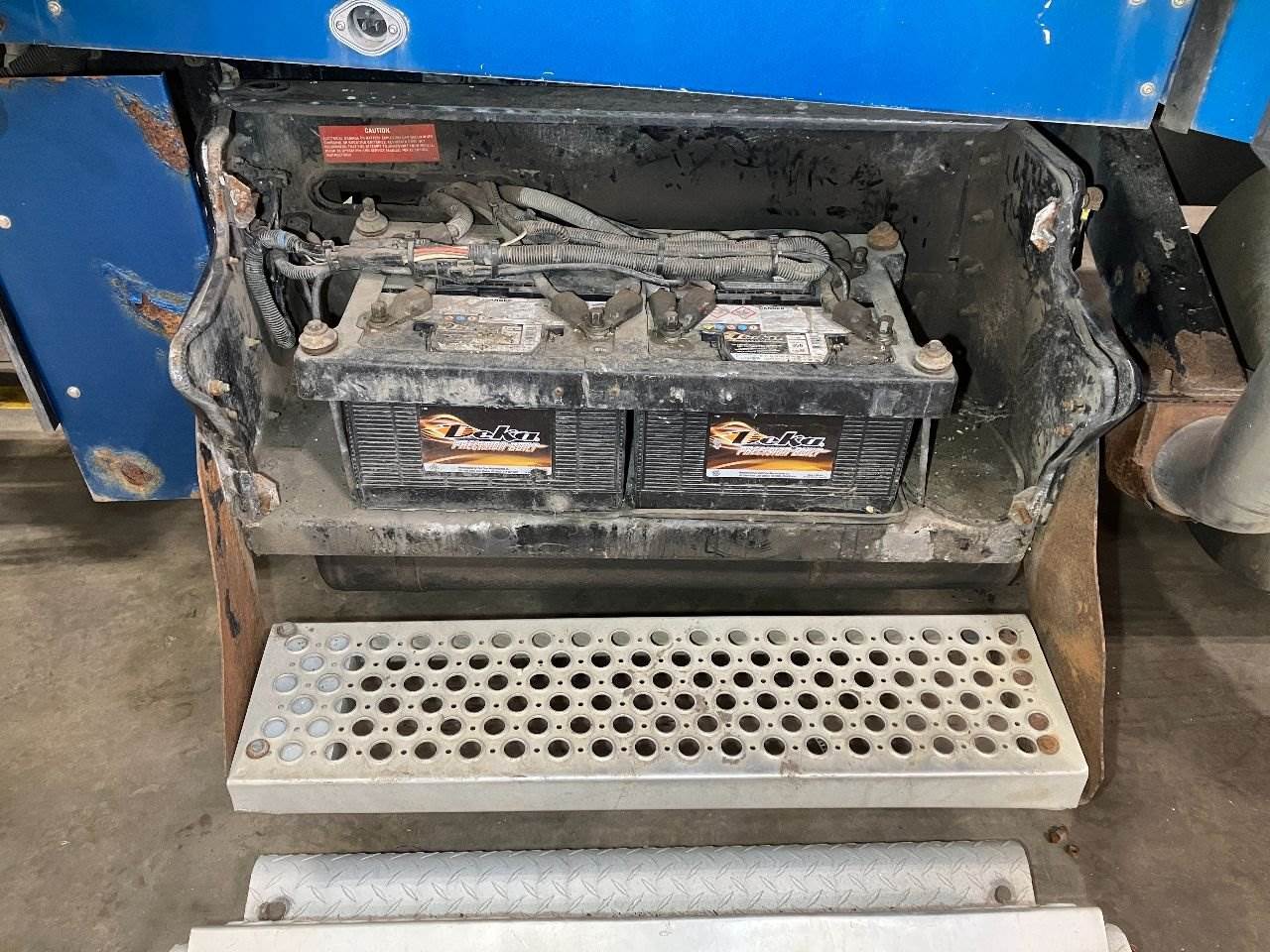 1997 Kenworth W900L Battery Box For Sale | Sioux Falls, SD | 25545562 ...