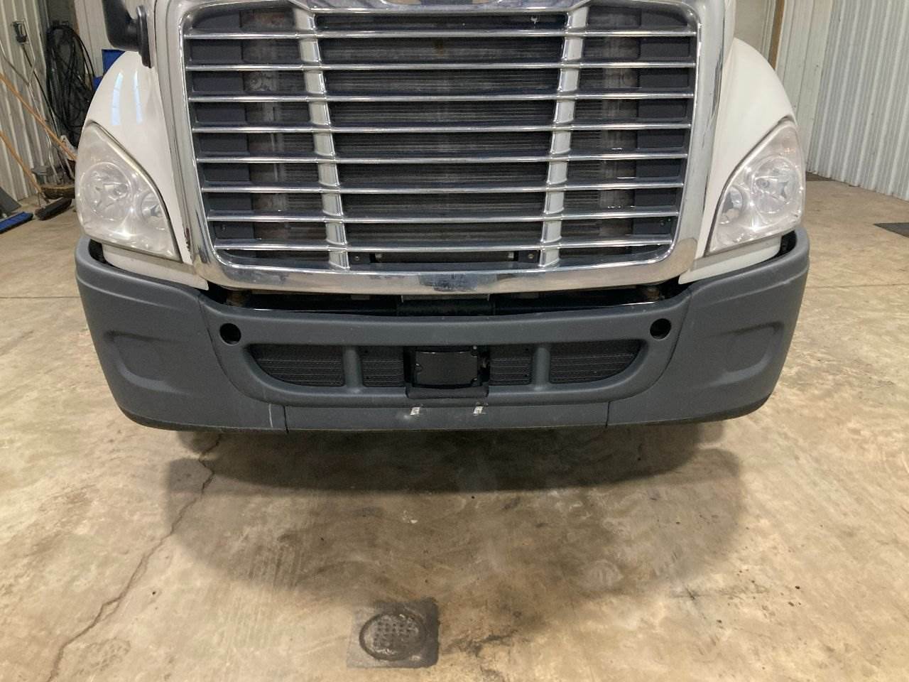 2013 Freightliner Cascadia Front Bumper For Sale | Winimac, IN ...