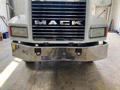 Mack Front Bumpers - CXN, Pinnacle CXU613, CXU and More ...