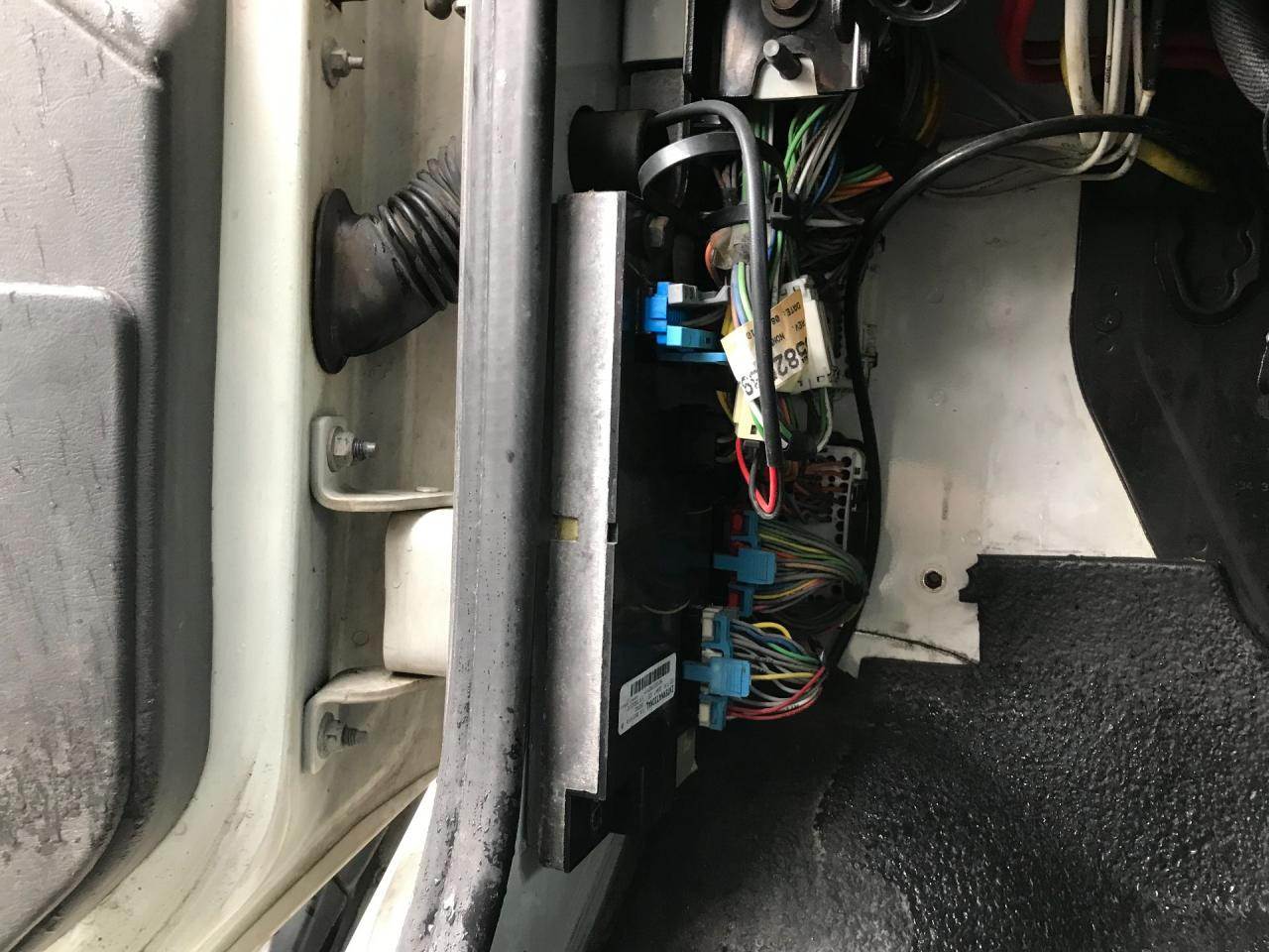 2011 International DuraStar 4300 Cab Control Module for a International ...