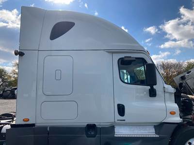 2018 Freightliner Cascadia Cab Assembly For Sale | Des Moines, IA ...