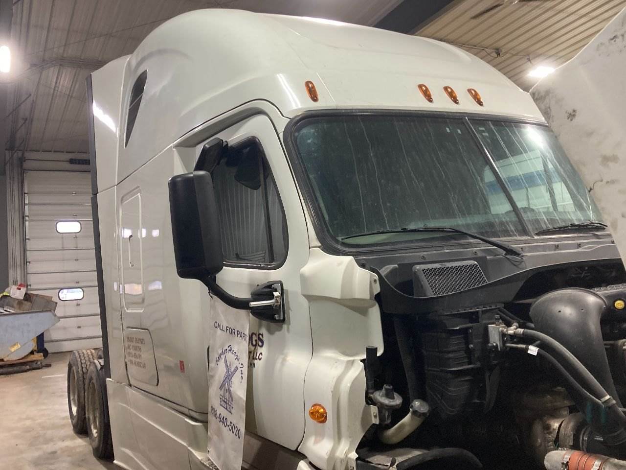 2017 Freightliner Cascadia Cab Assembly For Sale | Sioux Falls, SD ...