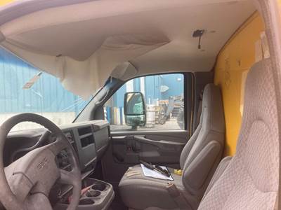 2006 GMC CUBE VAN Cab Assembly For Sale | Kansas City, MO | 25482853 ...