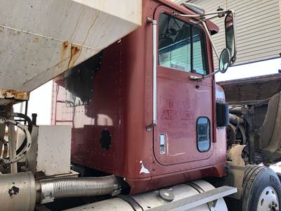 1989 International 9300 Cab Assembly For Sale | Council Bluffs, IA ...
