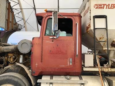 1989 International 9300 Cab Assembly For Sale | Council Bluffs, IA ...
