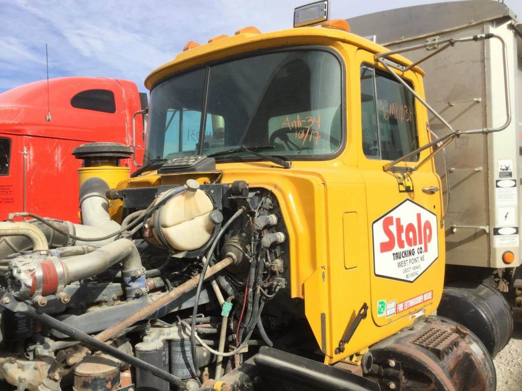 1998 Mack RD600 Cab For Sale | Council Bluffs, IA | 24621287 ...