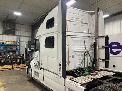 2014 Volvo VNL Cab Assembly For Sale | Sioux Falls, SD | 25330949 ...