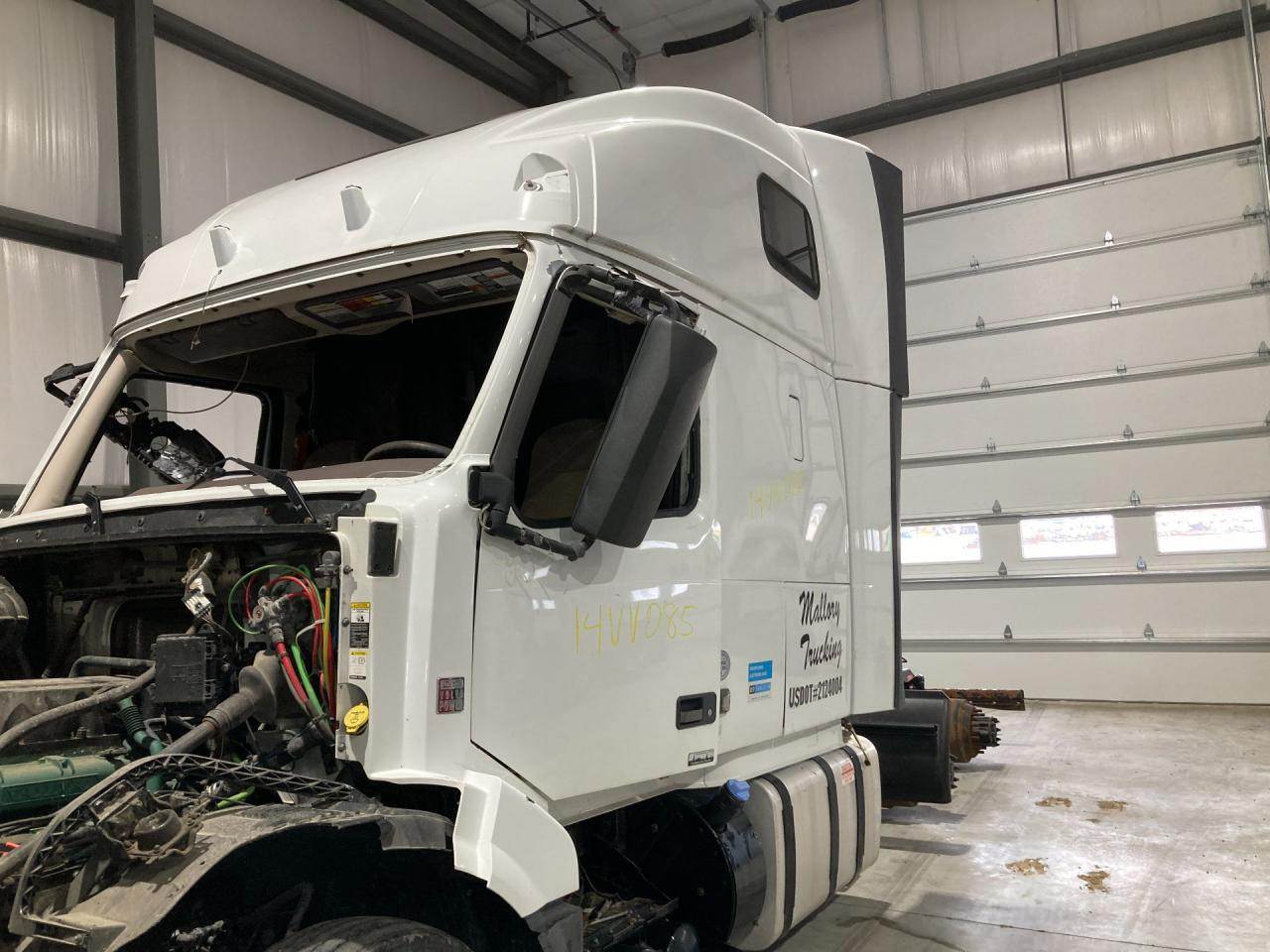 2014 Volvo VNL Cab Assembly For Sale | Winimac, IN | 25674894 ...