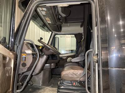 2018 Volvo VNL Cab Assembly For Sale | Sioux Falls, SD | 25723211 ...