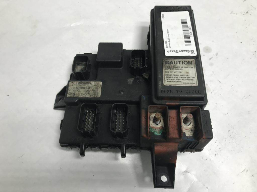 2013 Freightliner Cascadia Cab Control Module CECU For Sale | Sioux ...
