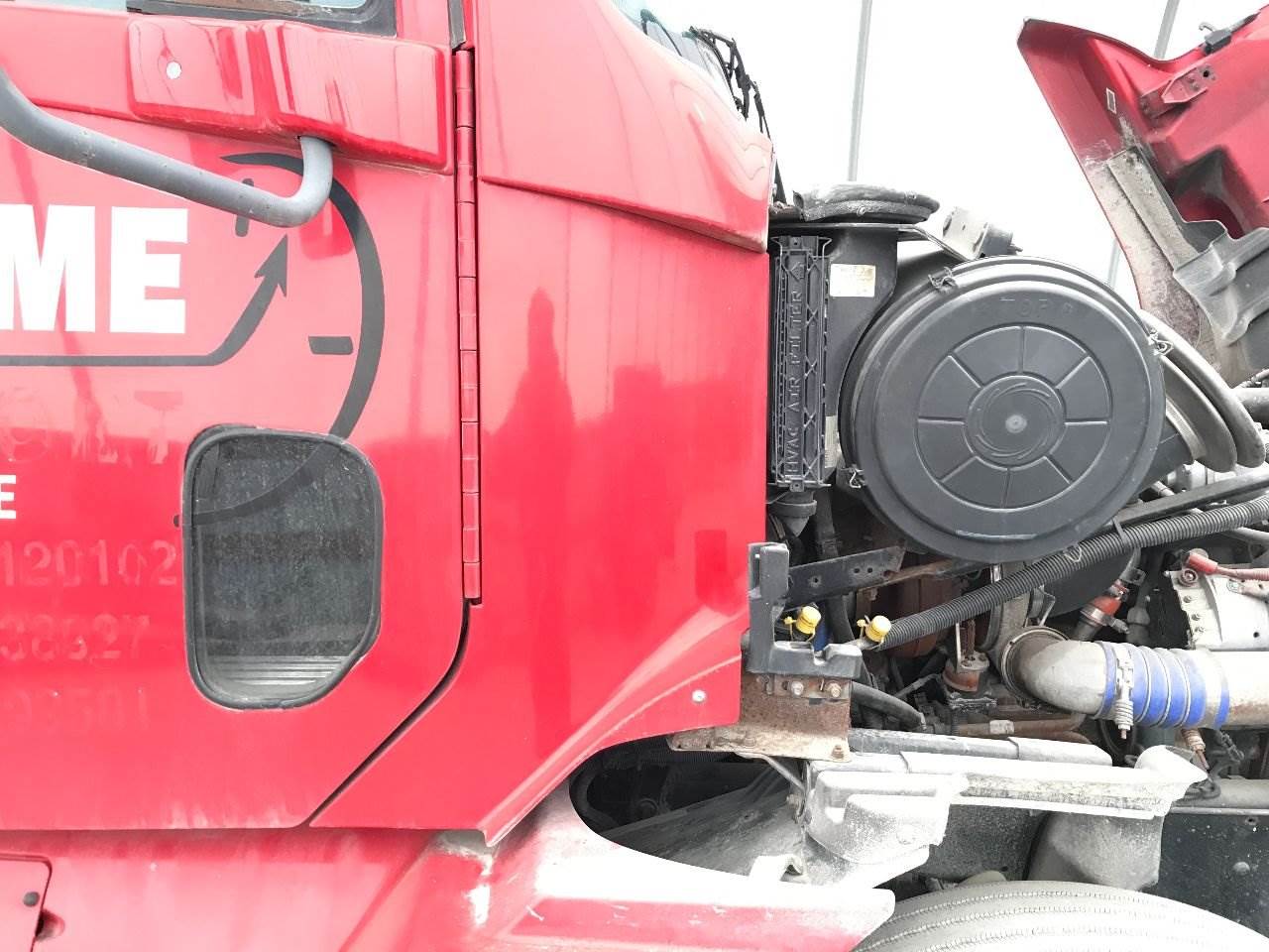 2005 Freightliner Century Class 120 Cowl for a Freightliner C120 ...