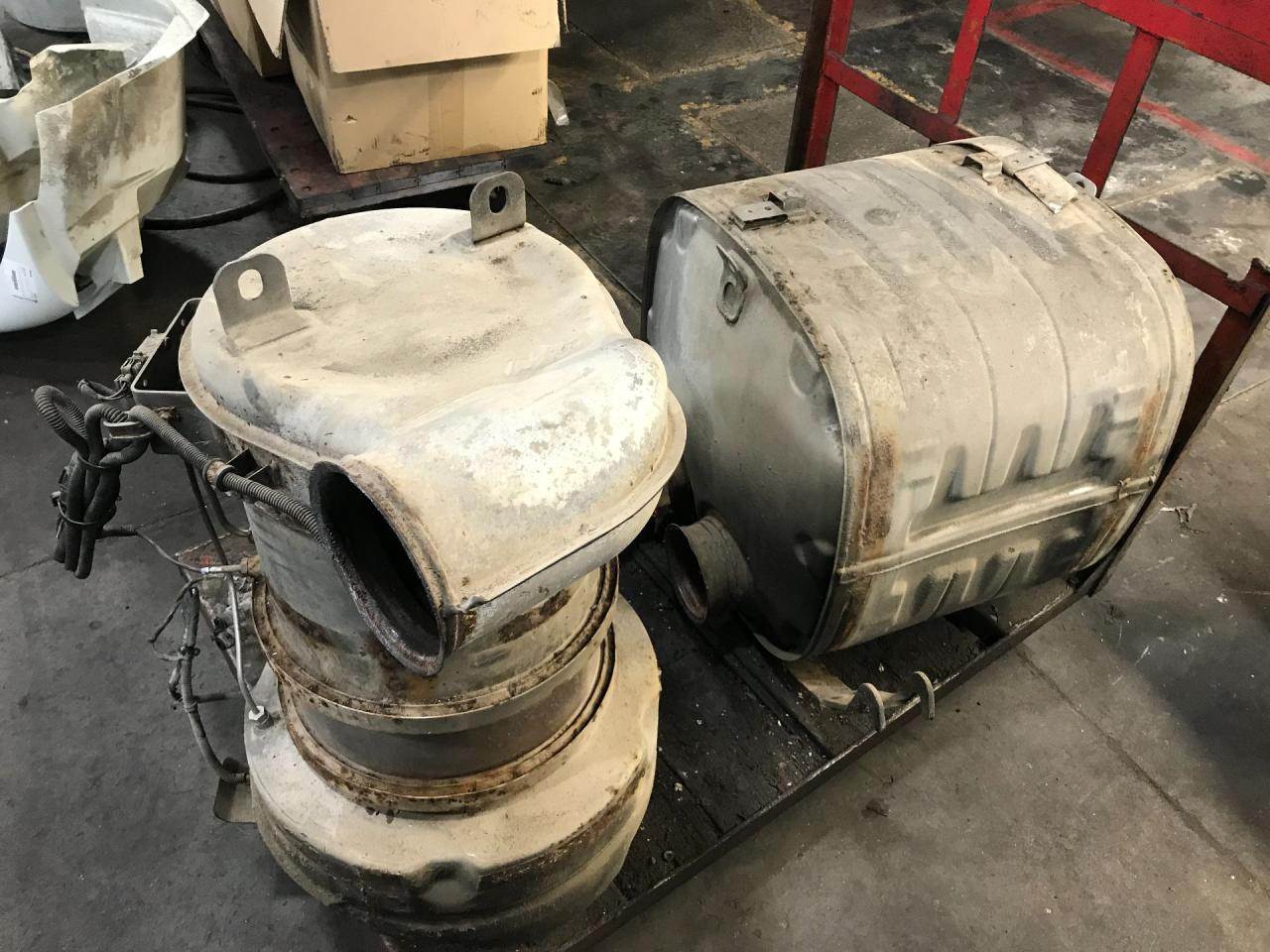 2014 Volvo D13 DPF Assembly for a Volvo VNL For Sale | Des Moines, IA ...