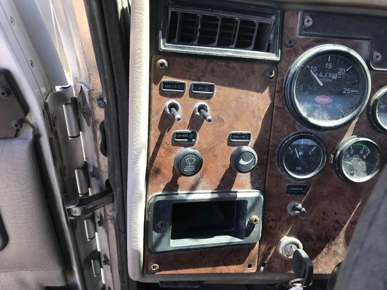 2006 Peterbilt 335 Dash Panel For Sale | Des Moines, IA | 25644633 ...