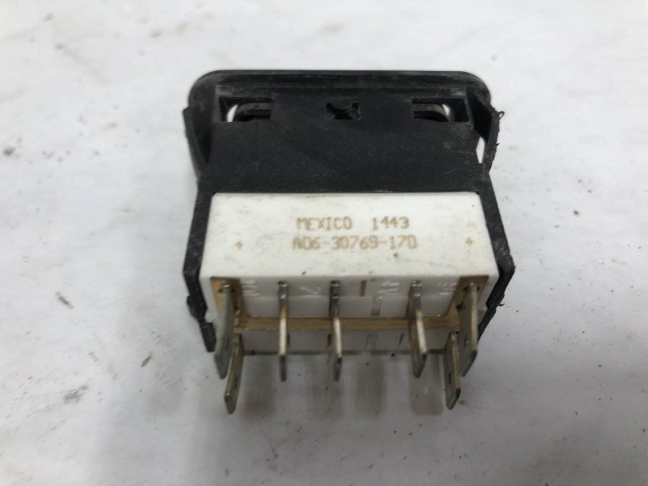2015 Freightliner Coronado 122 SD Dashboard Switch for a Freightliner ...
