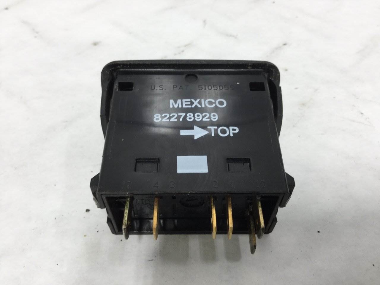 2014 Mack Granite GU813 Dashboard Switch for a Mack GU800 For Sale ...