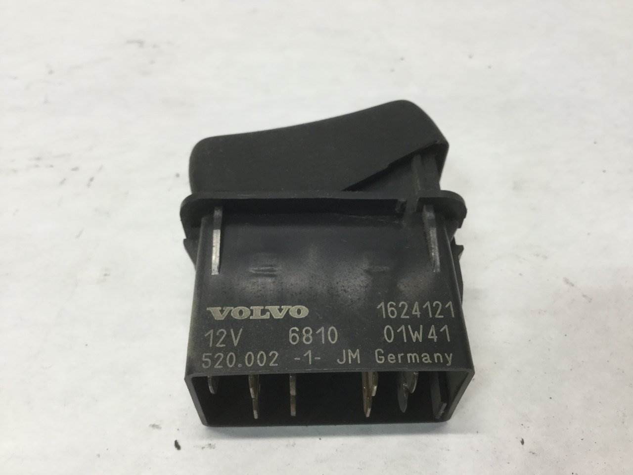 2002 Volvo VNL Dashboard Switch For Sale | Sioux Falls, SD | 1624121 ...