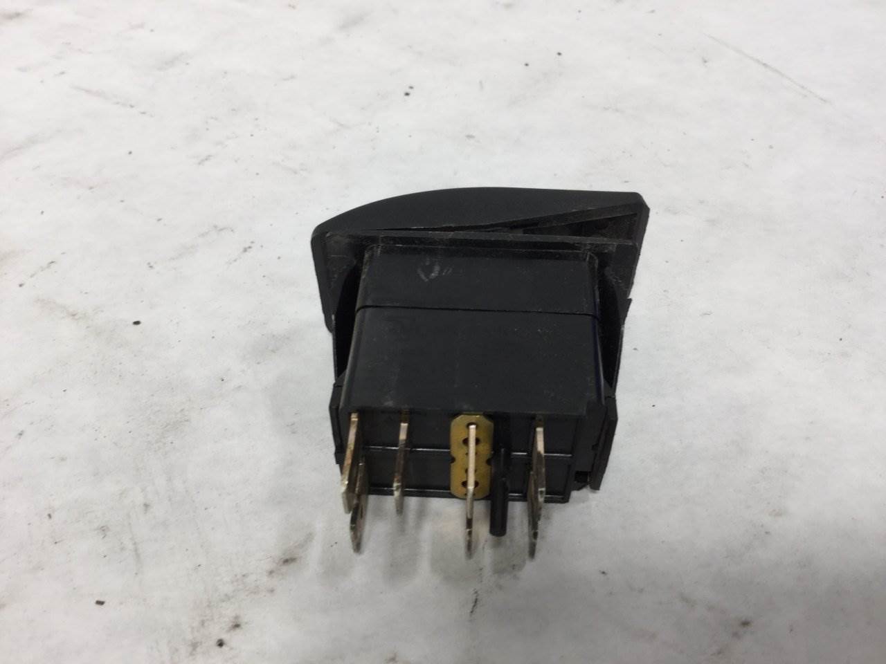 2010 Western Star 4900 Dashboard Switch For Sale | Sioux Falls, SD ...