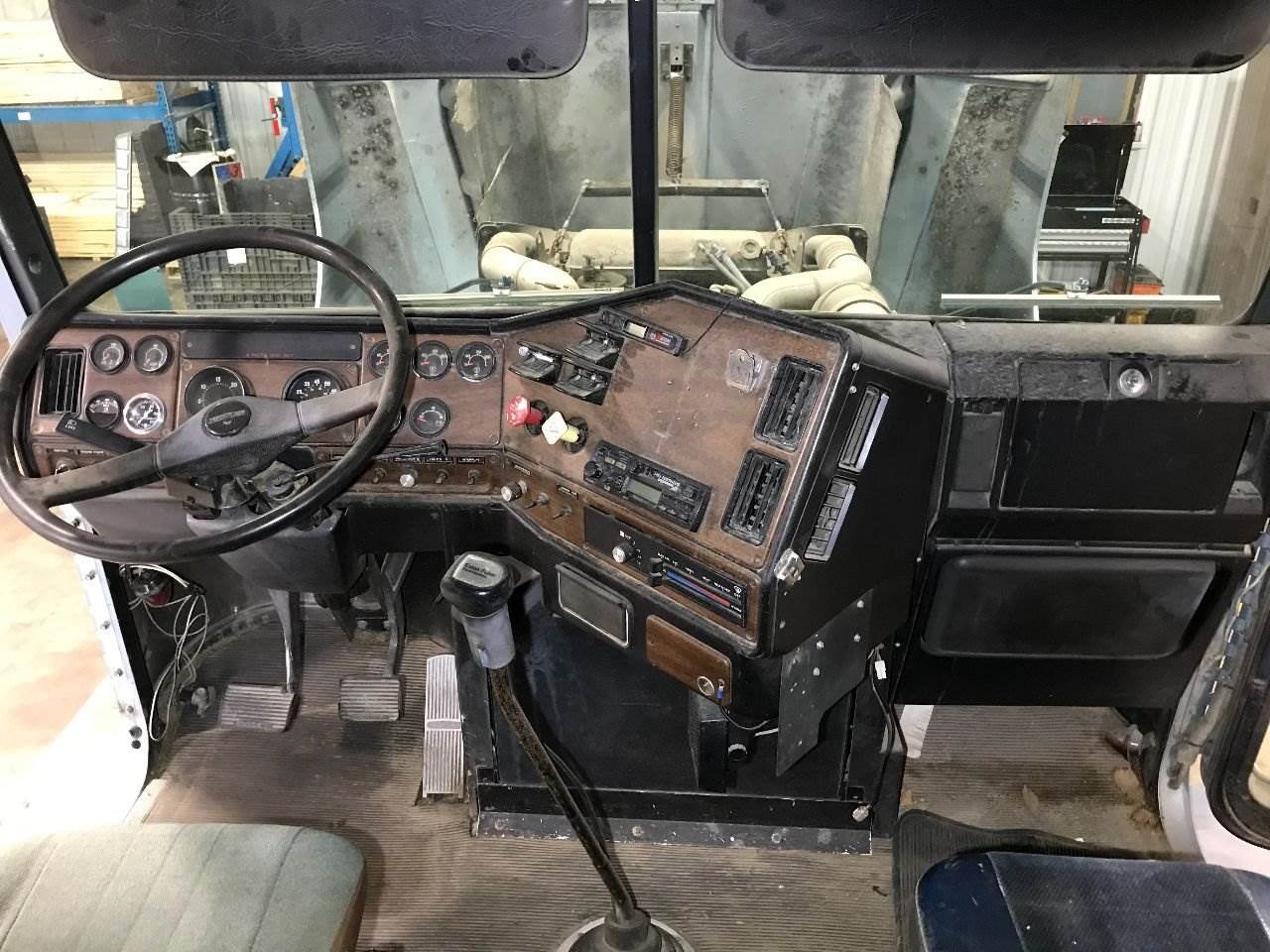 1991 Freightliner FLD120 Dashboard Assembly For Sale | Sioux Falls, SD ...