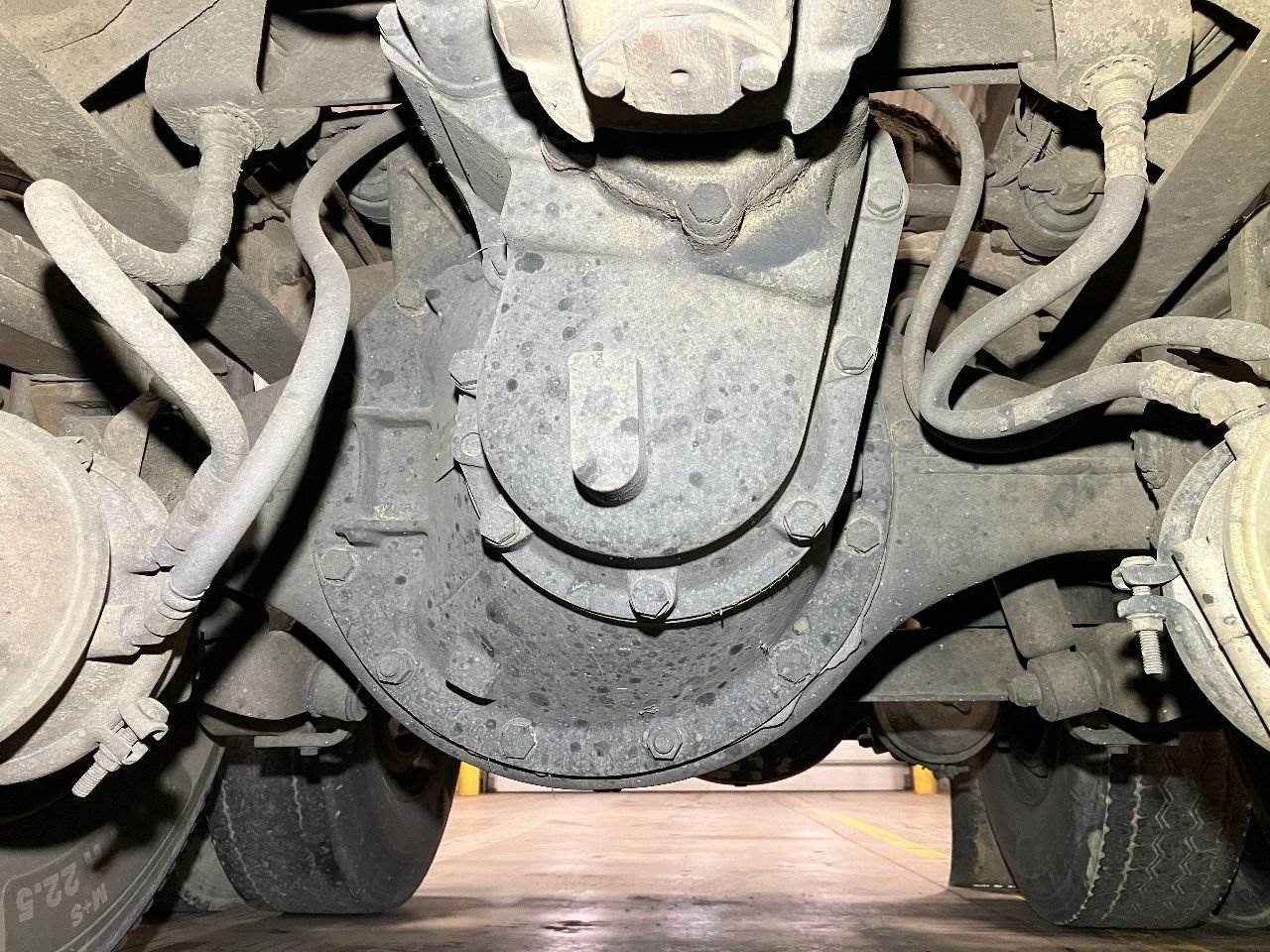 1995 Eaton DS402 Front Differential for a Peterbilt 377 For Sale ...