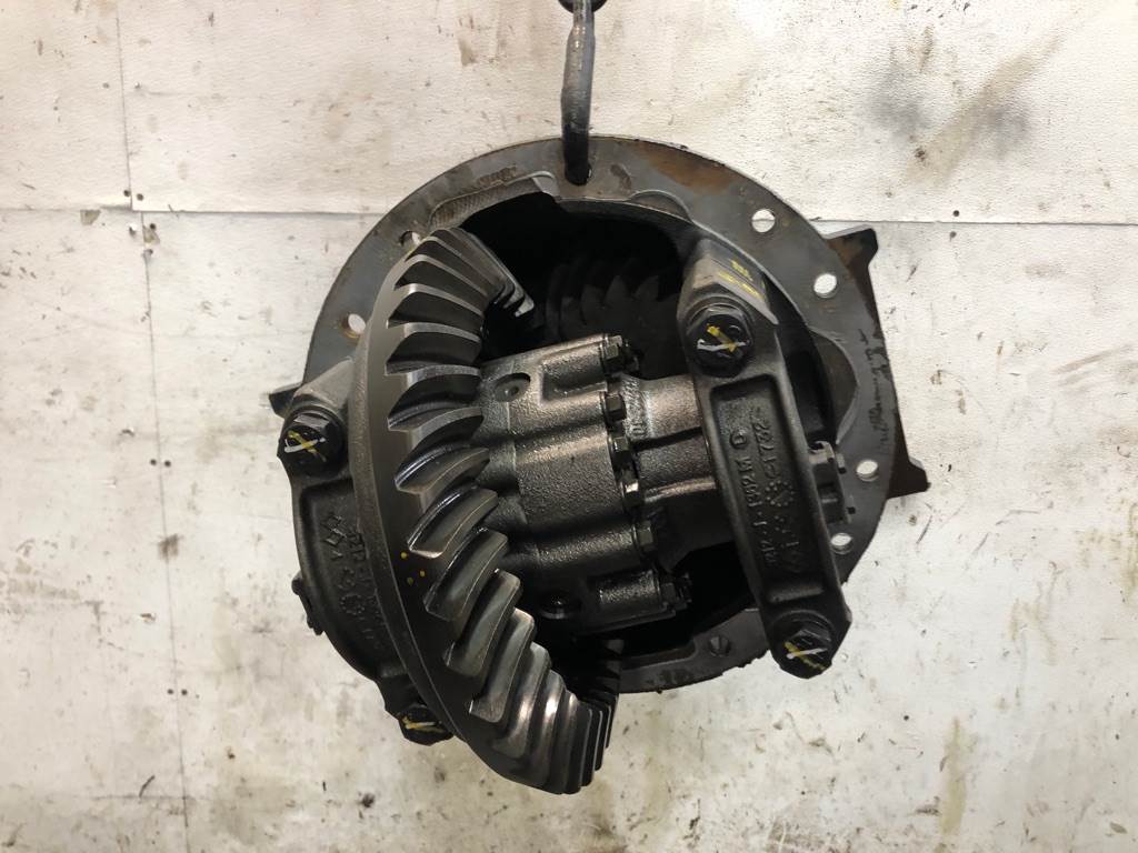 Differential Breather Meritor-Rockwell MD20143 Rear Differential For A ...