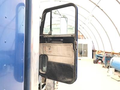 1995 Freightliner Classic XL Front Door Assembly For Sale | Council ...
