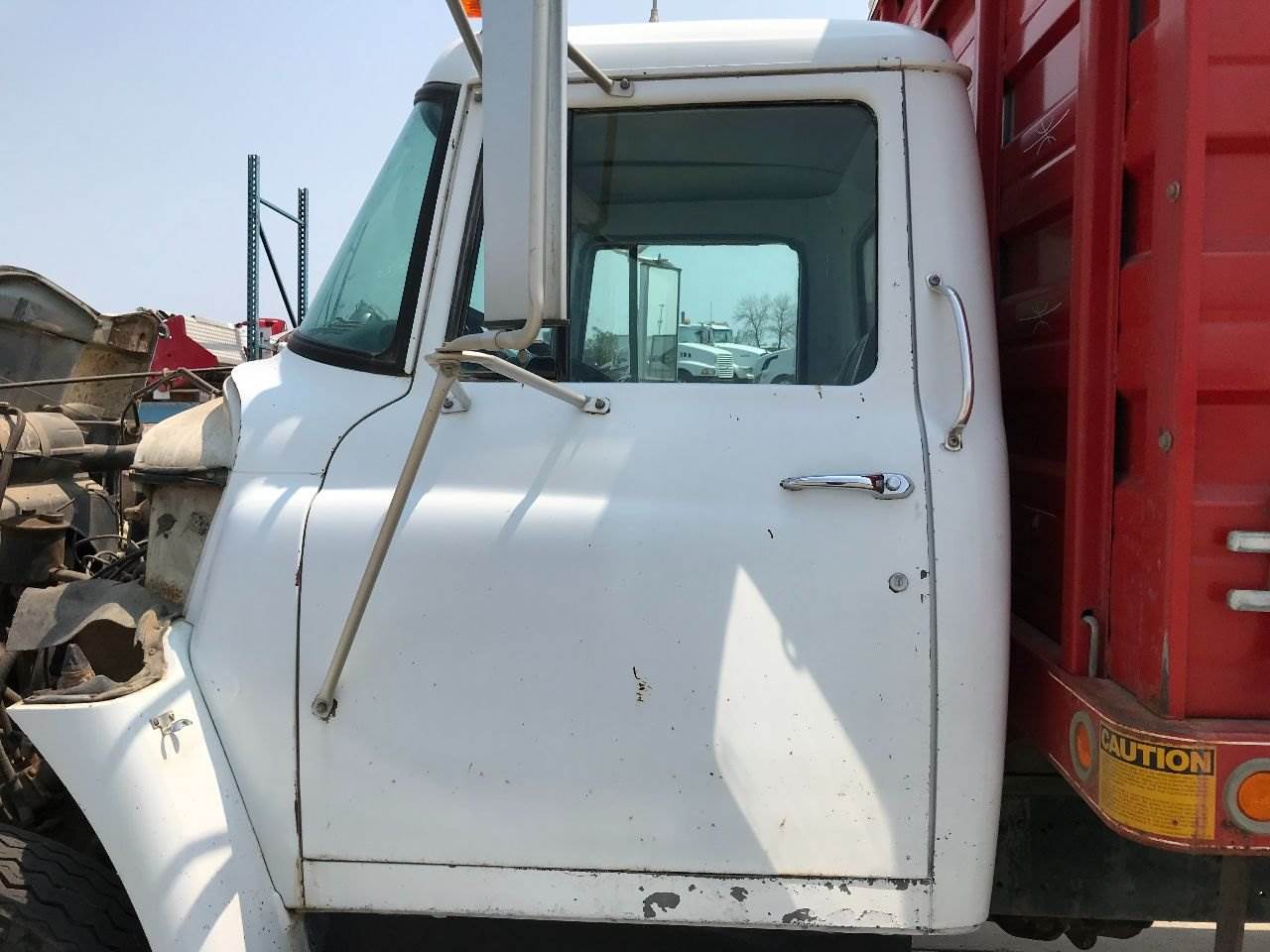 1977 International Loadstar 1800 Front Door Assembly for a ...