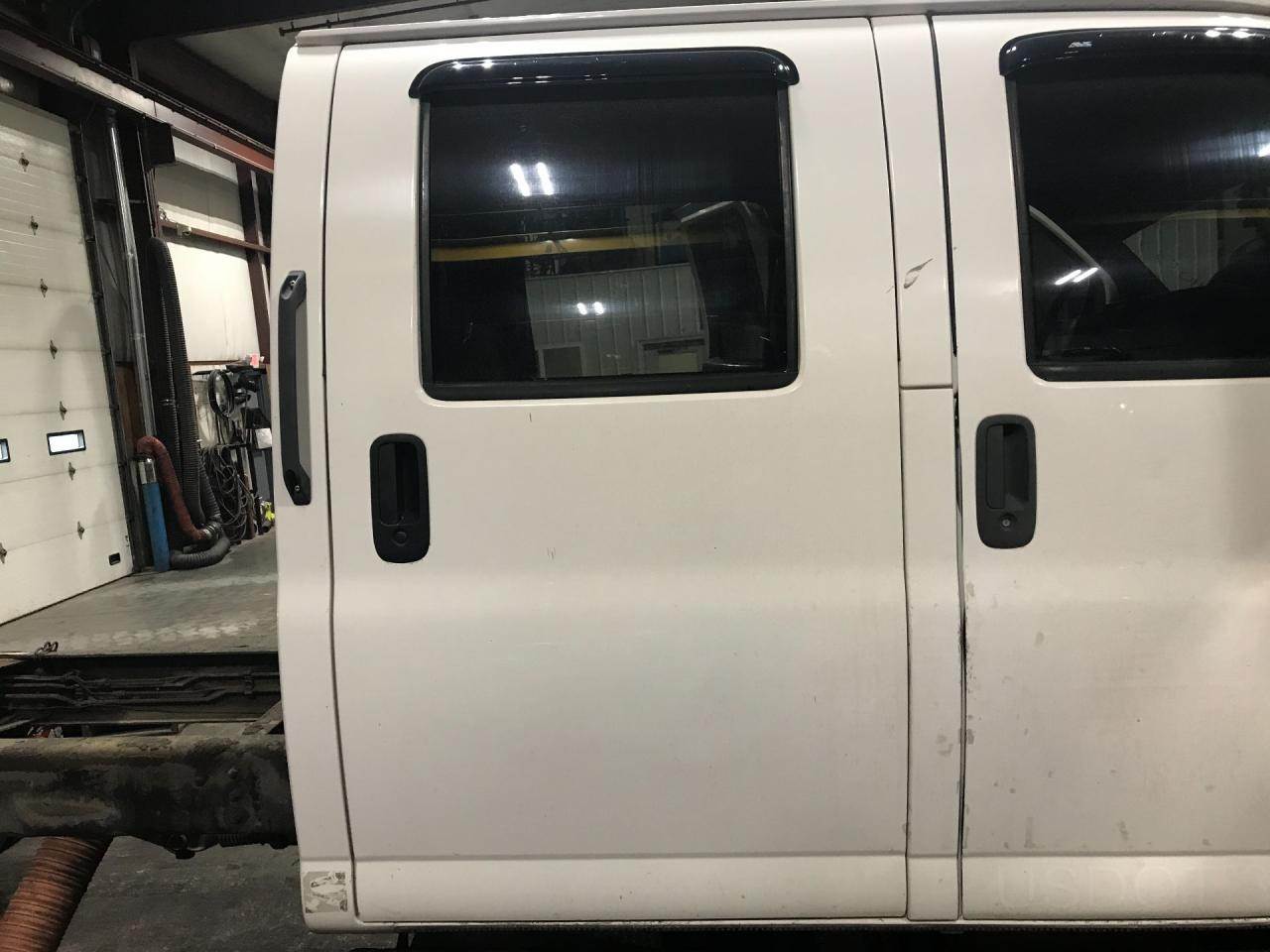 2005 Chevrolet C4500 Rear Door Assembly For Sale | Kansas City, MO ...