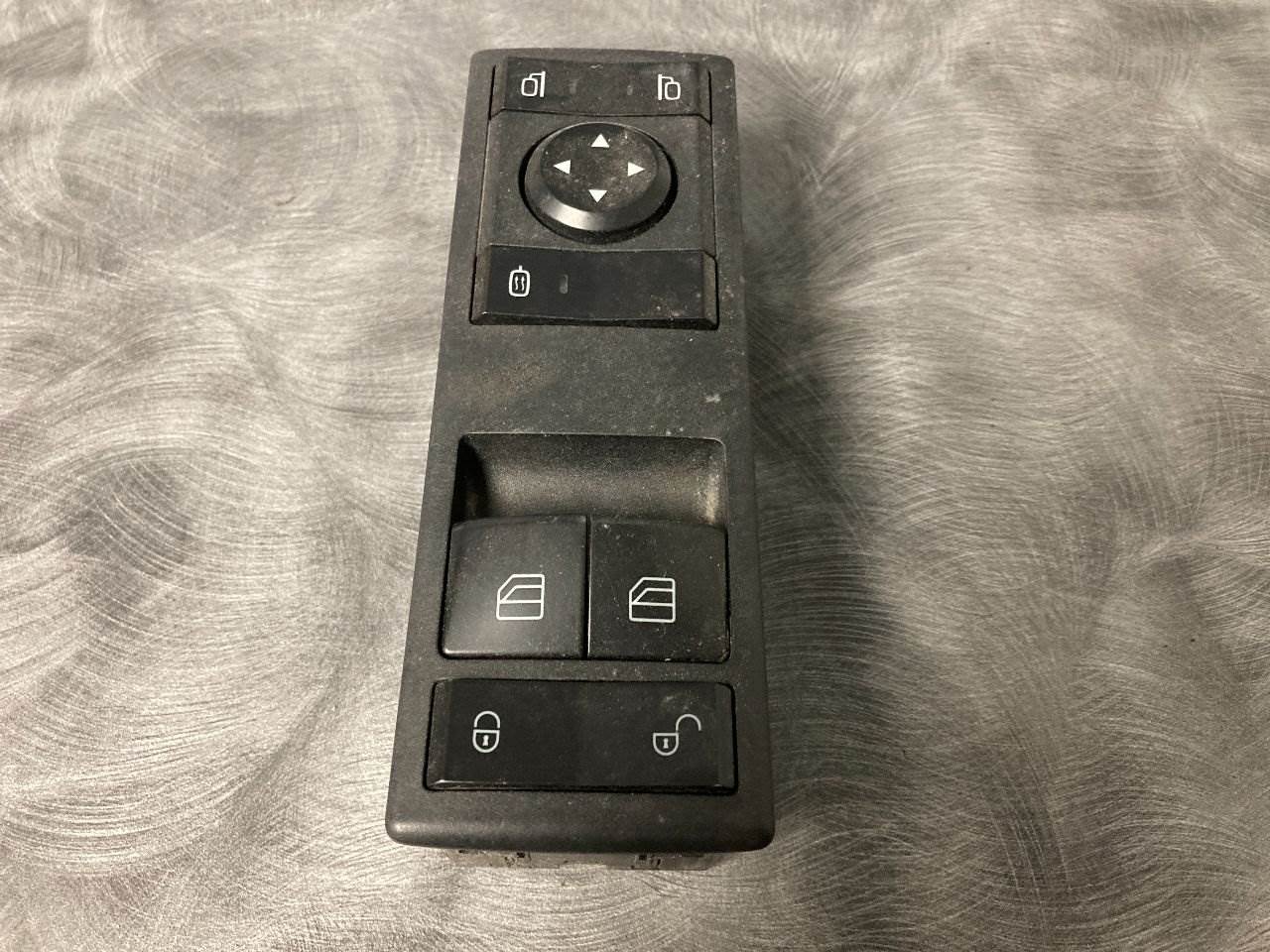 2019 Freightliner Cascadia Door Electrical Switch For Sale | Sioux ...