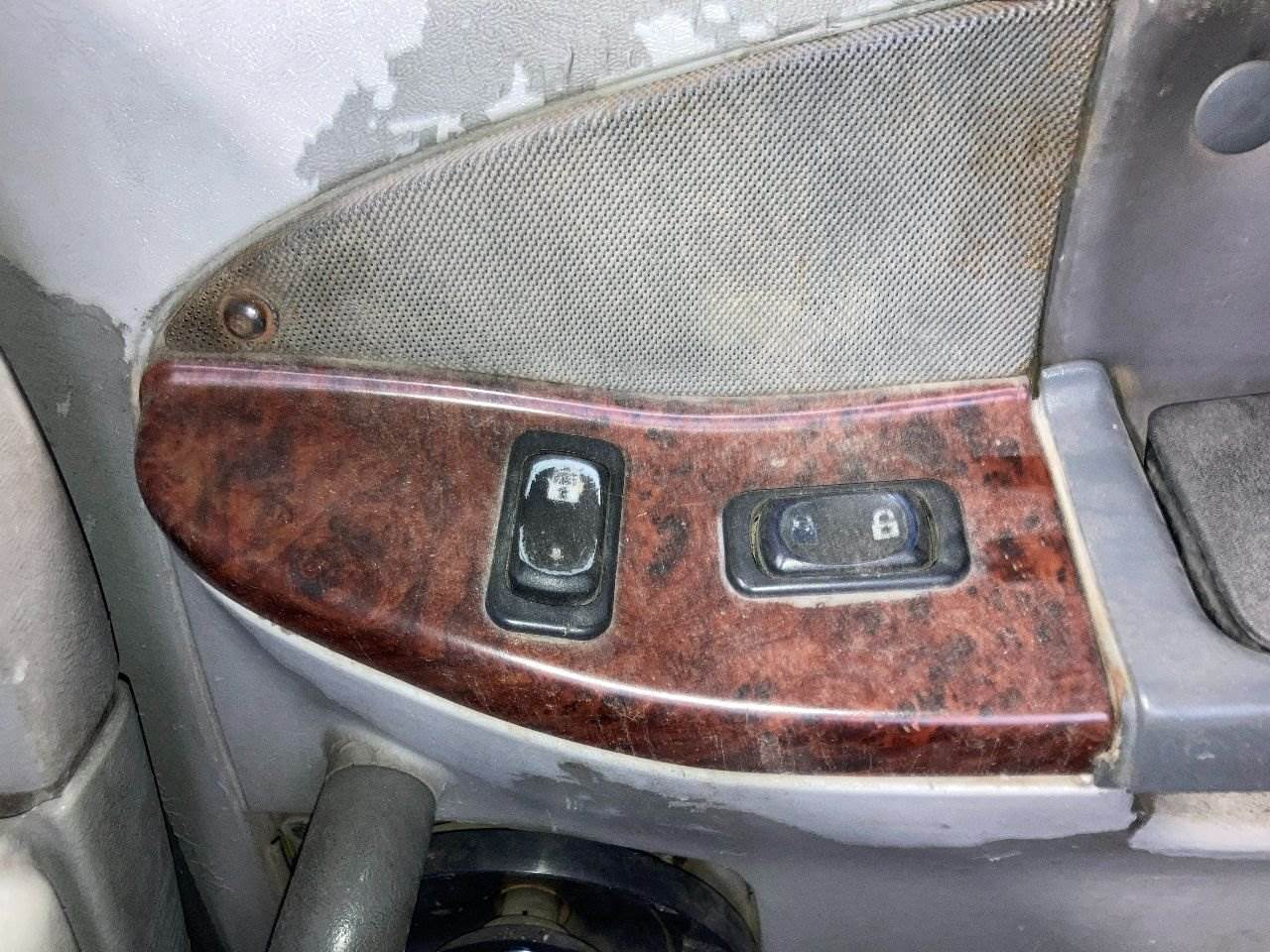 2000 Freightliner Century Class 120 Door Electrical Switch for a ...