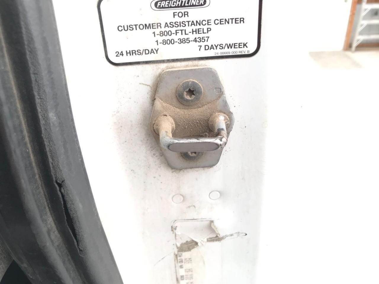 2013 Freightliner Cascadia Door Latch For Sale | Council Bluffs, IA ...