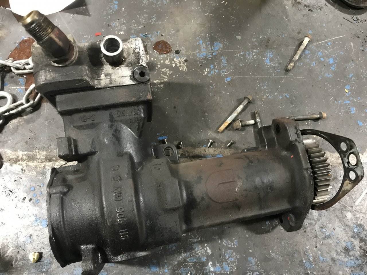 2009 Cummins ISB 6.7L Air Compressor for a Freightliner M2 106 For Sale ...