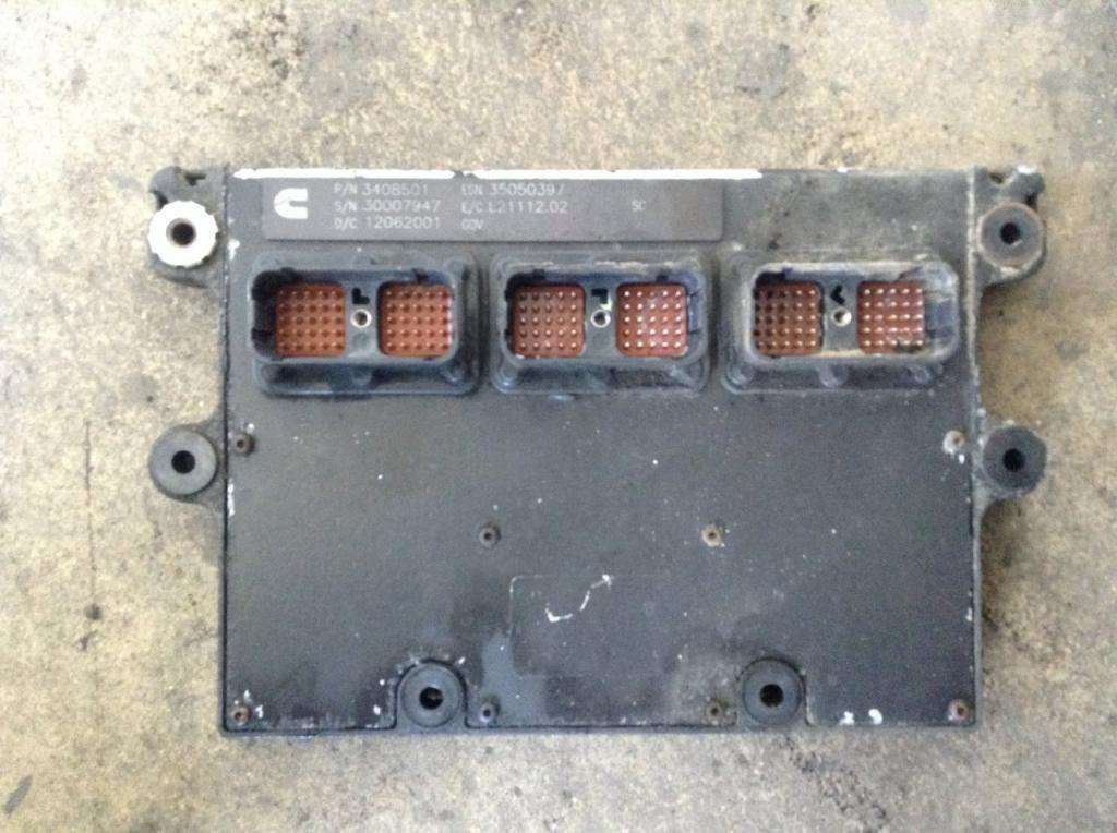 2002 Cummins ISM Engine Control Module (ECM) for a KENWORTH T800 For ...