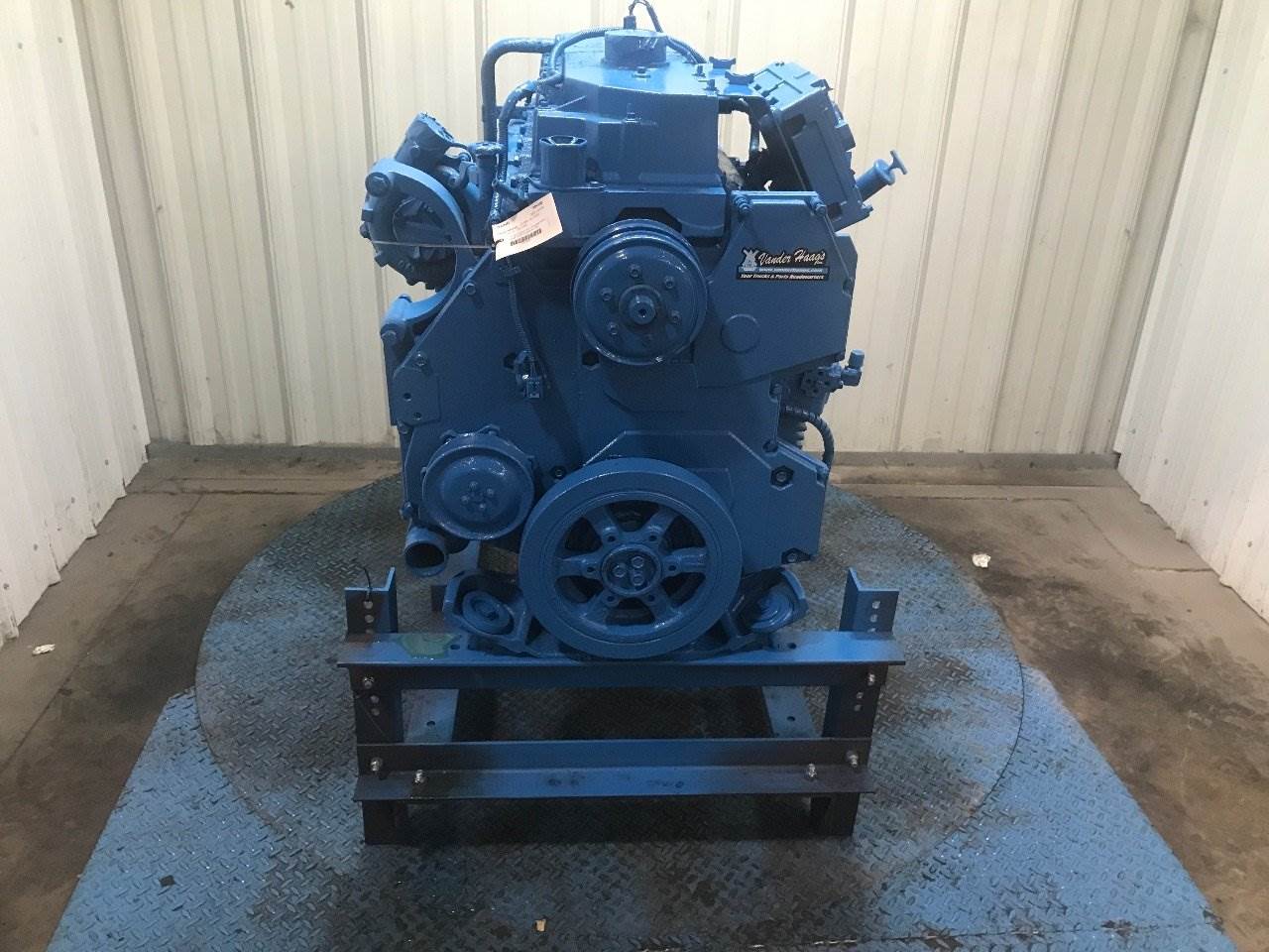 2000 International DT466E Engine for a International 4900 For Sale ...